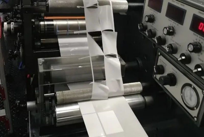 How to Solve Pressure-Sensitive Label Adhesive Bleeding - Gemmylabel